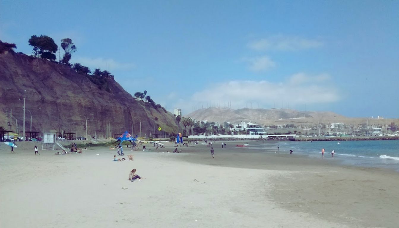 📍Playa Los Yuyos: Un Encanto Costero En El Corazón De Barranco