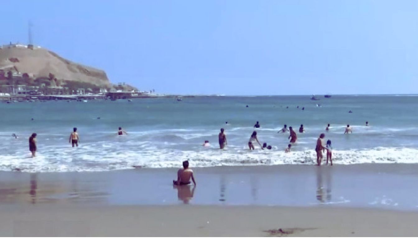 📍Playa Chorrillos: Un Clásico Veraniego En Lima